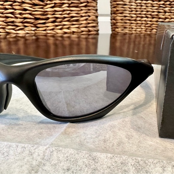 Oakley | Accessories | Oakley Scar Sunglasses In Black With Black ...